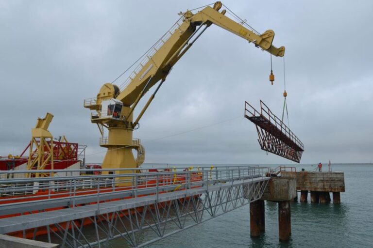 Grúa para Punta Quilla $45M - Construar.com.ar